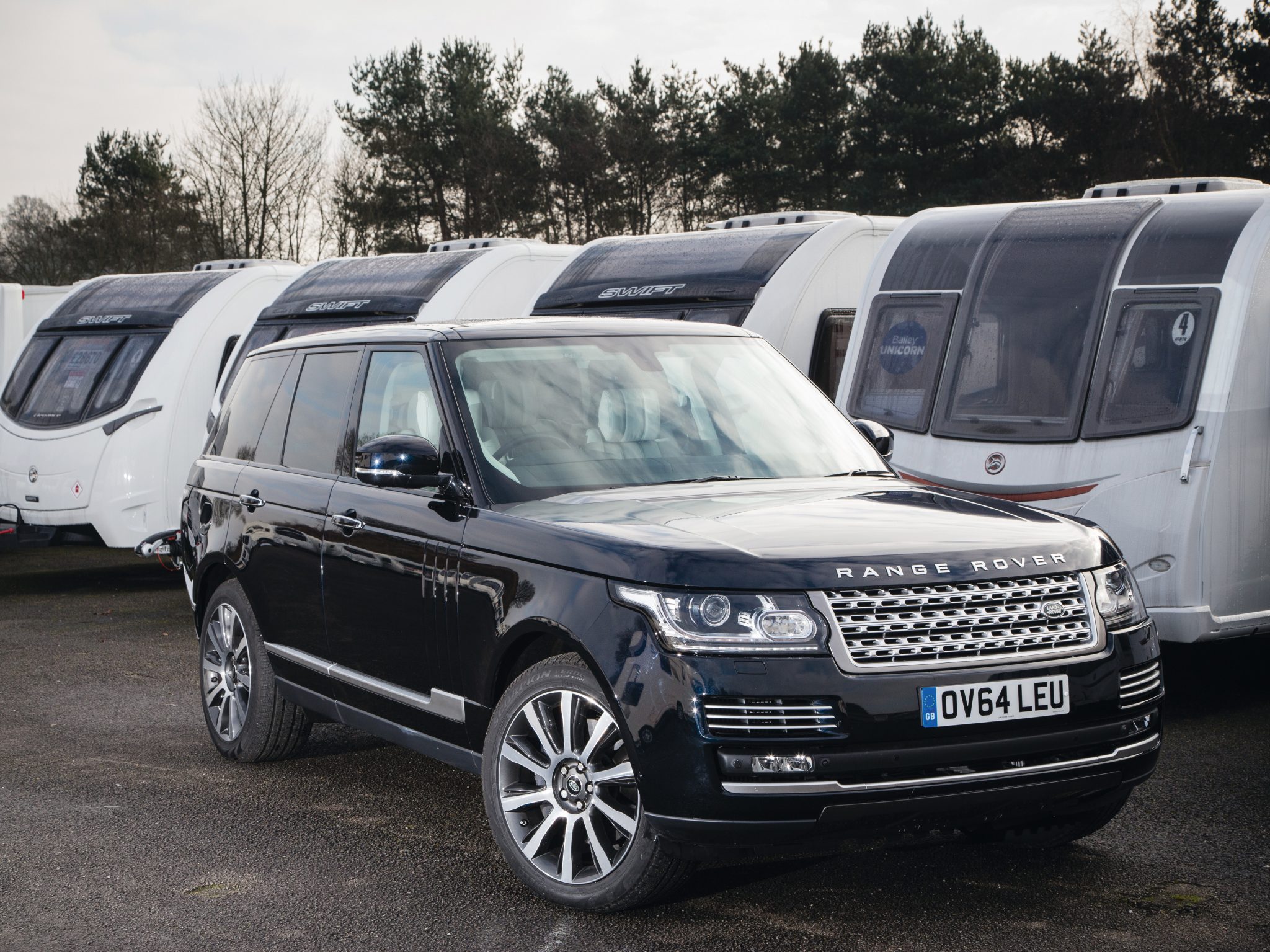 Land Rover Range Rover SDV8 Autobiography - Practical Caravan