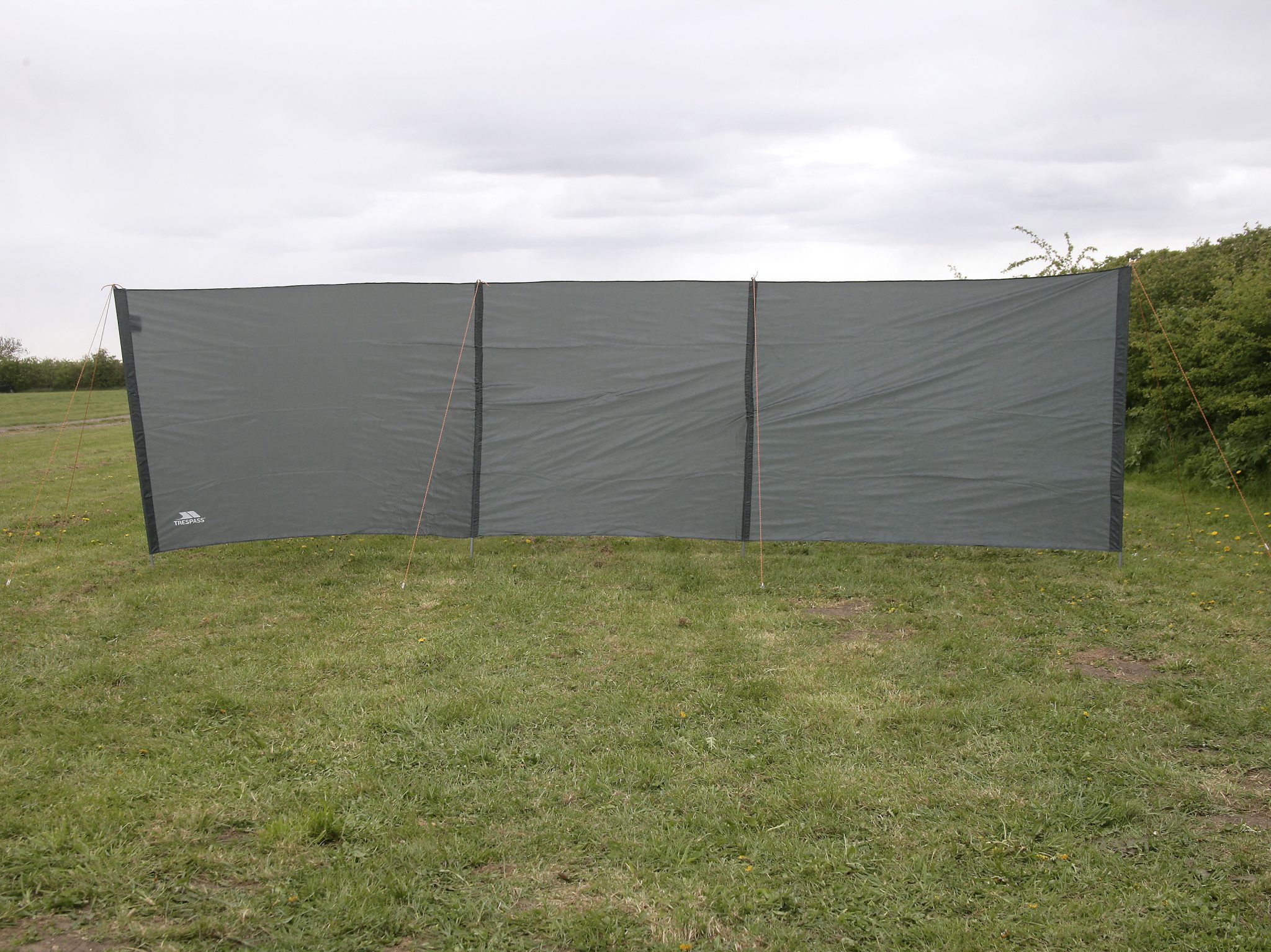 Trespass Windbreak - Practical Caravan