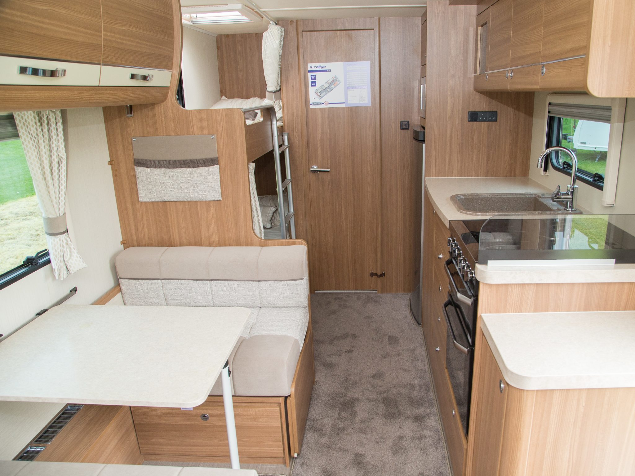 Compass Rallye 636 - Practical Caravan