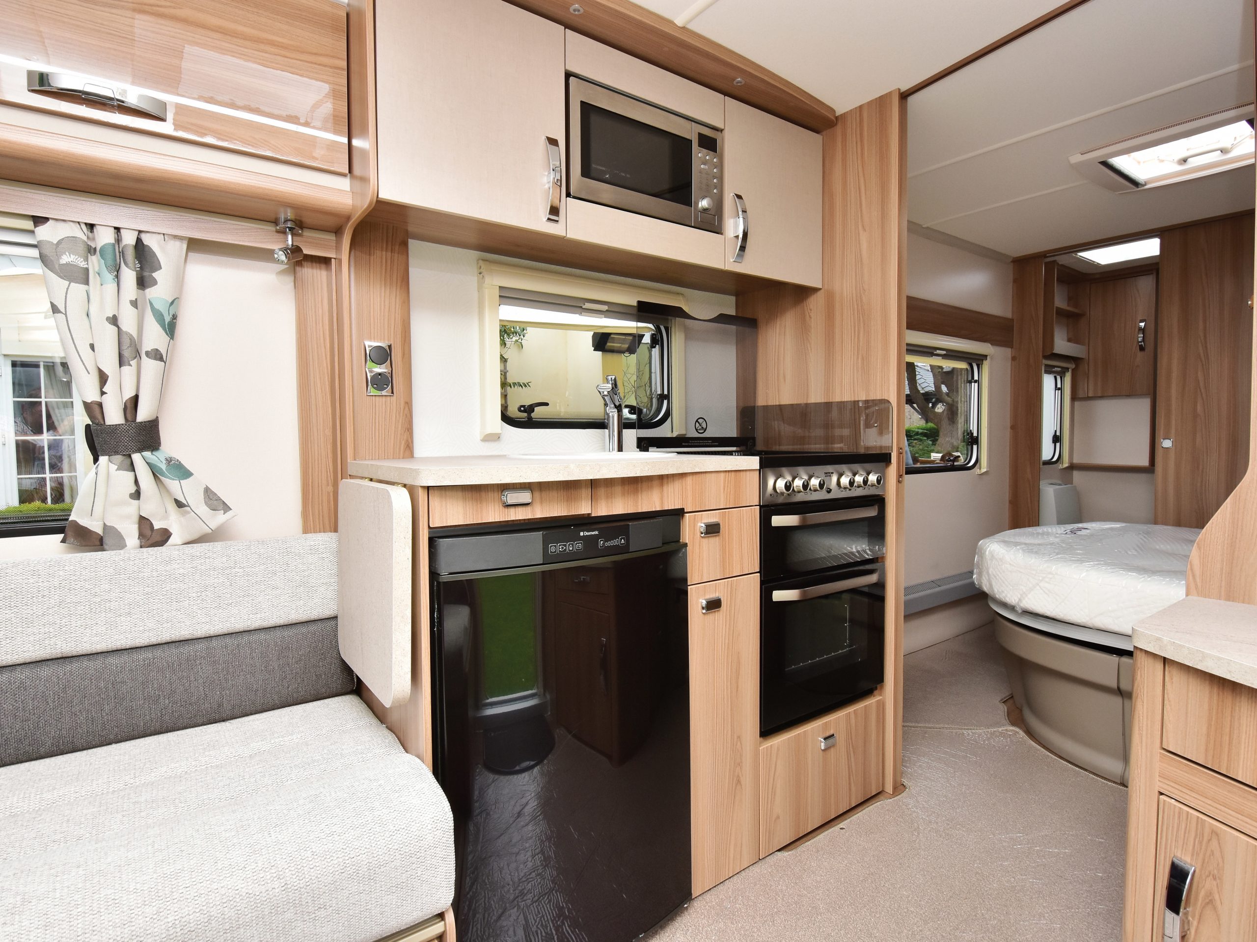 Swift Challenger 580 - Practical Caravan