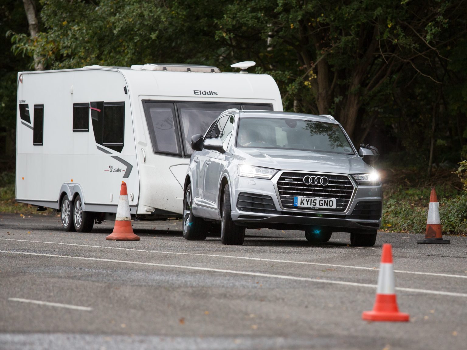 Audi Q7 - Practical Caravan