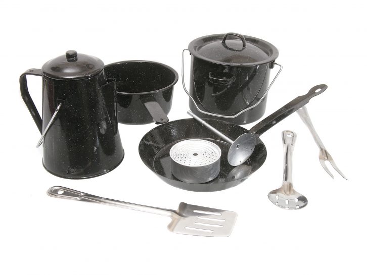 Coleman eight-piece enamelled cook set - Practical Caravan