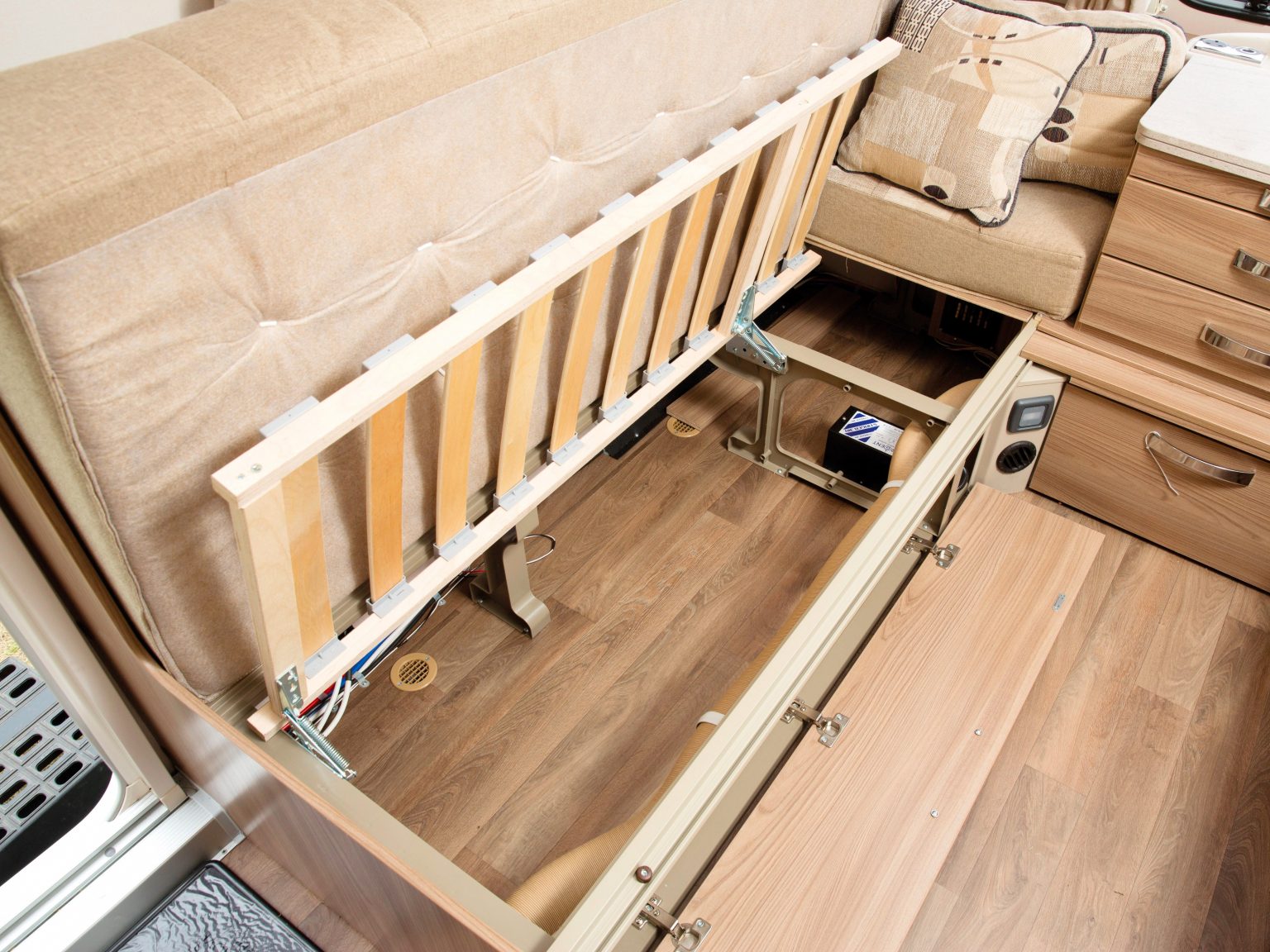 Swift Lifestyle 6 FB - Practical Caravan