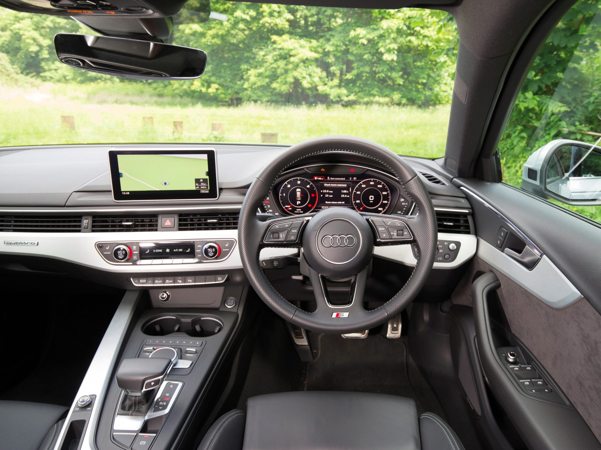 Audi A4 Avant - Practical Caravan