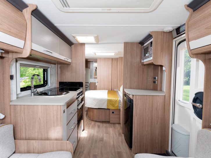 Coachman VIP 575 - Practical Caravan