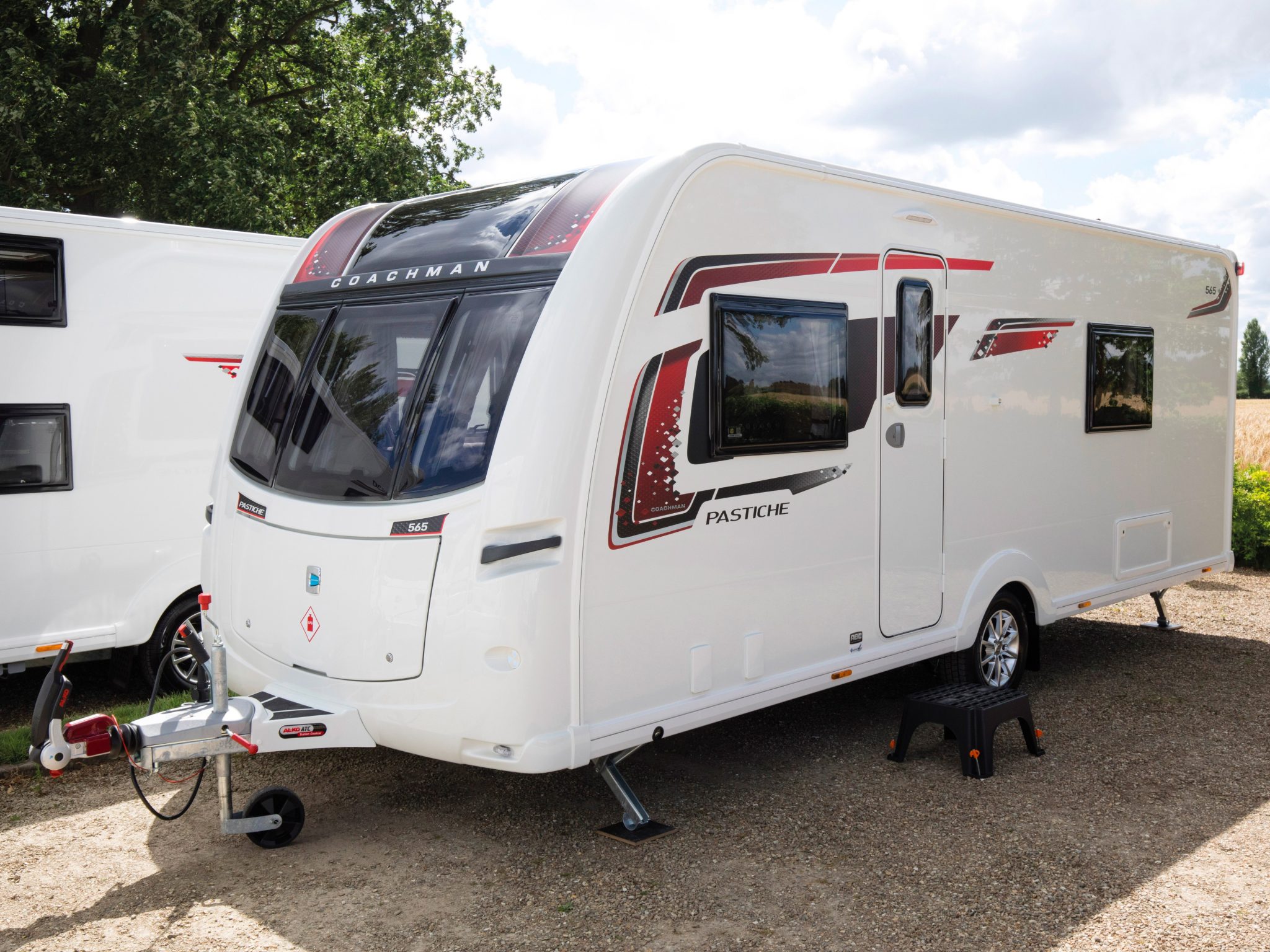 Coachman Pastiche 565 - Practical Caravan
