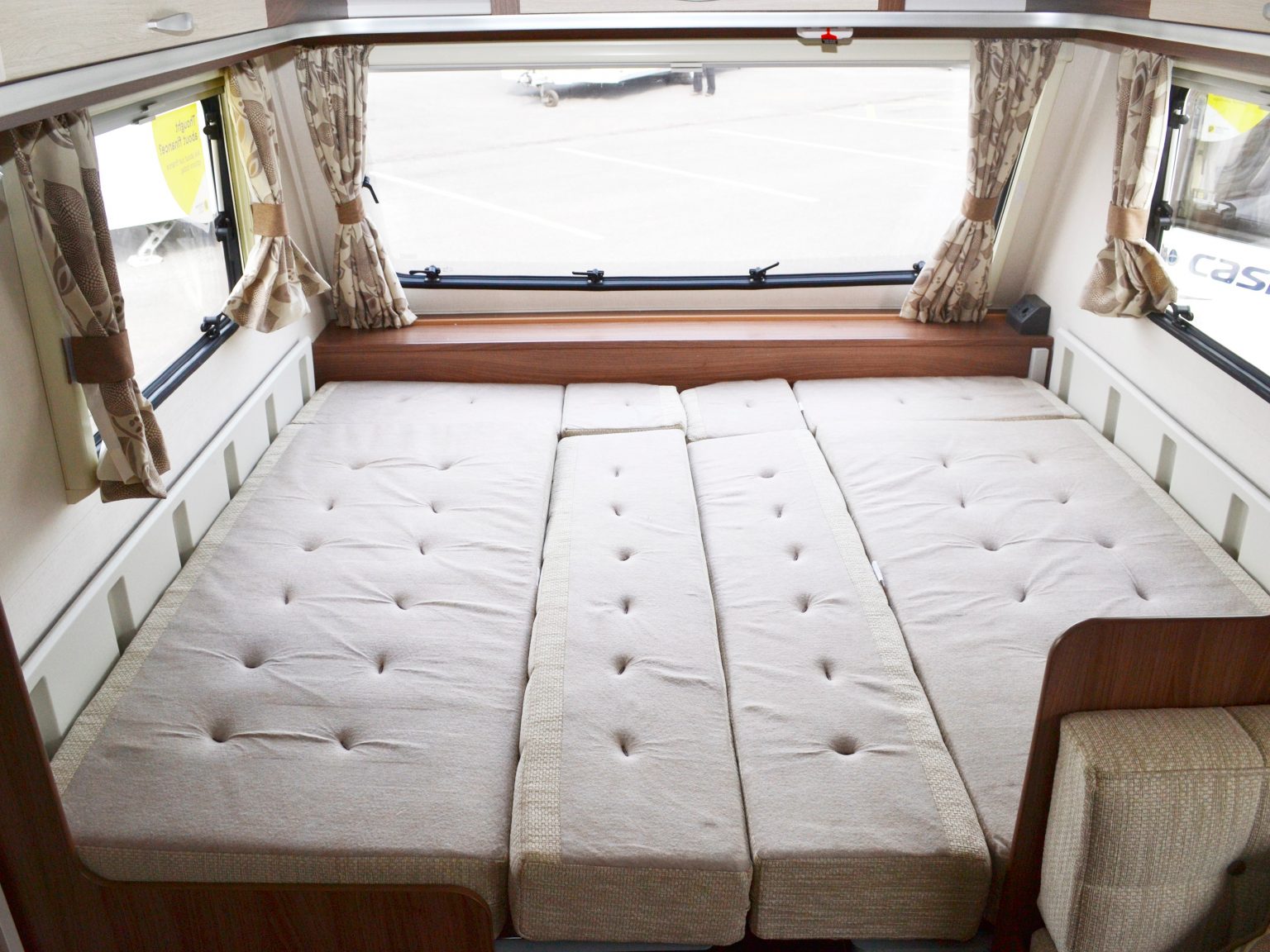 Venus 620/6 - Practical Caravan