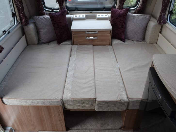 Swift Challenger 580 - Practical Caravan