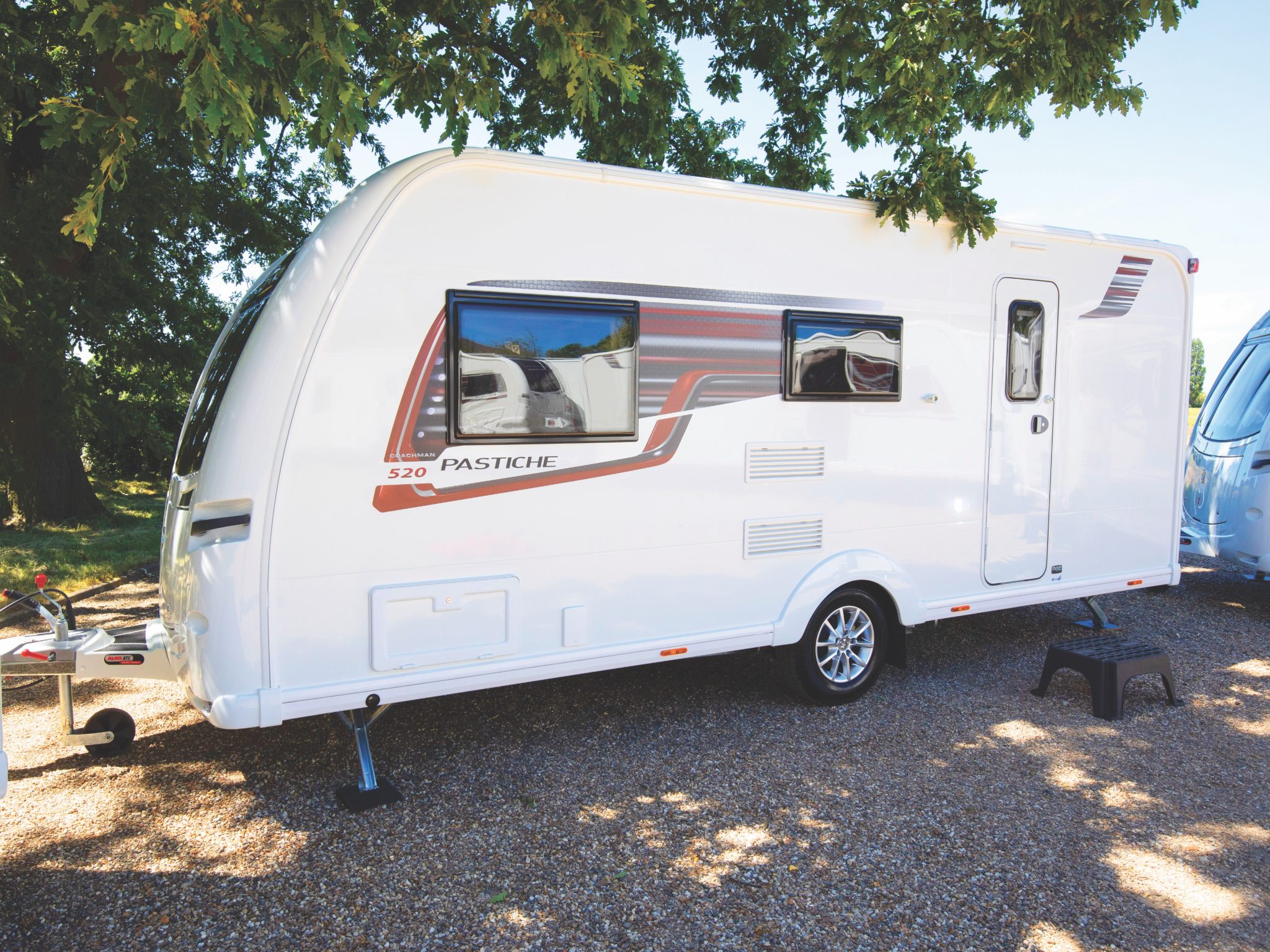 Coachman Pastiche 520 - Practical Caravan