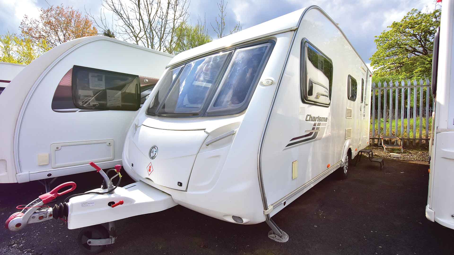 Swift Command explained - Practical Caravan